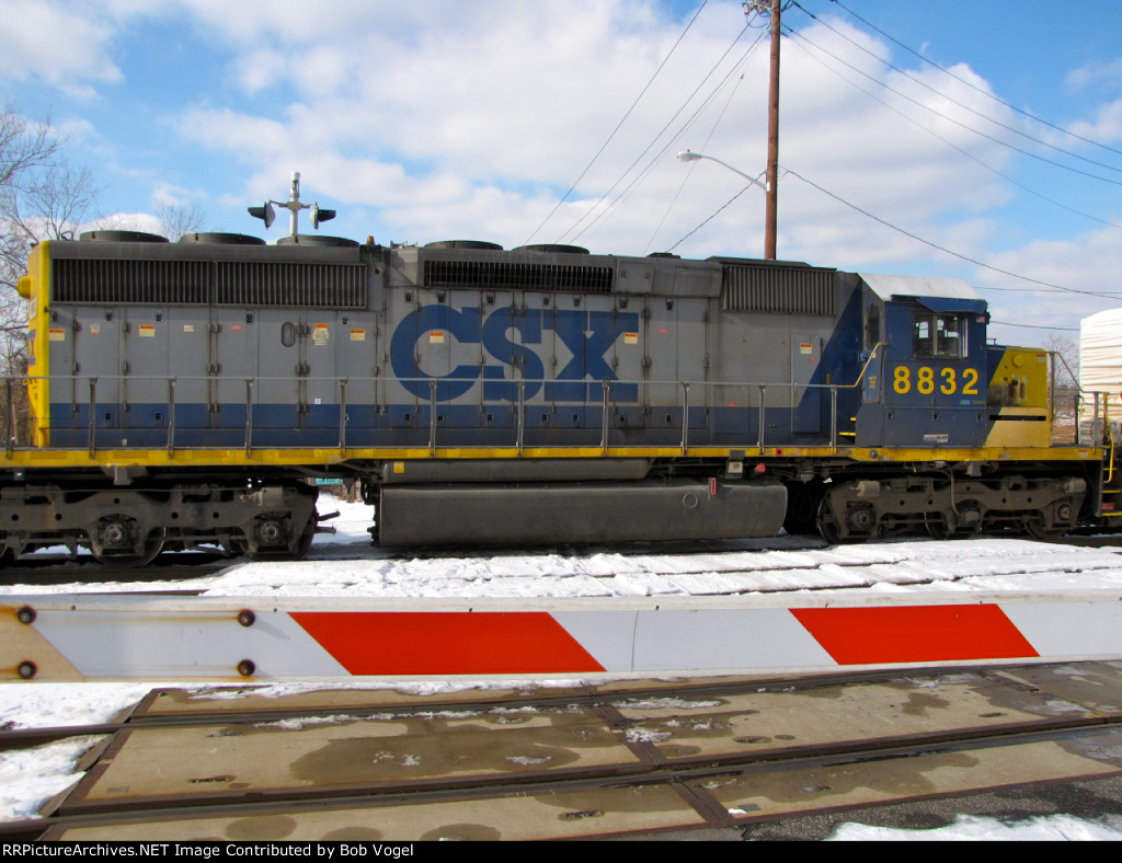 CSX 8832